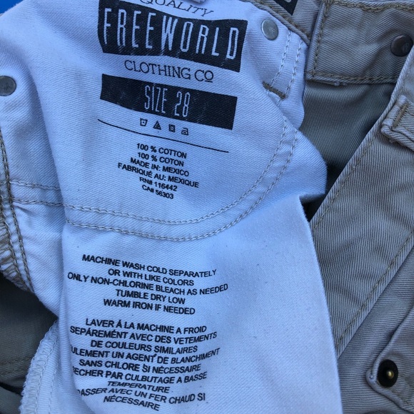 Free World | Pants | Euc Free World Skinny Waist 28 Khaki Pant | Poshmark